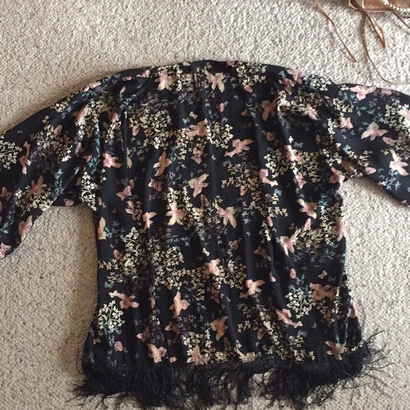Peppermint | Sweaters | Perfect Condition Kimono | Poshmark